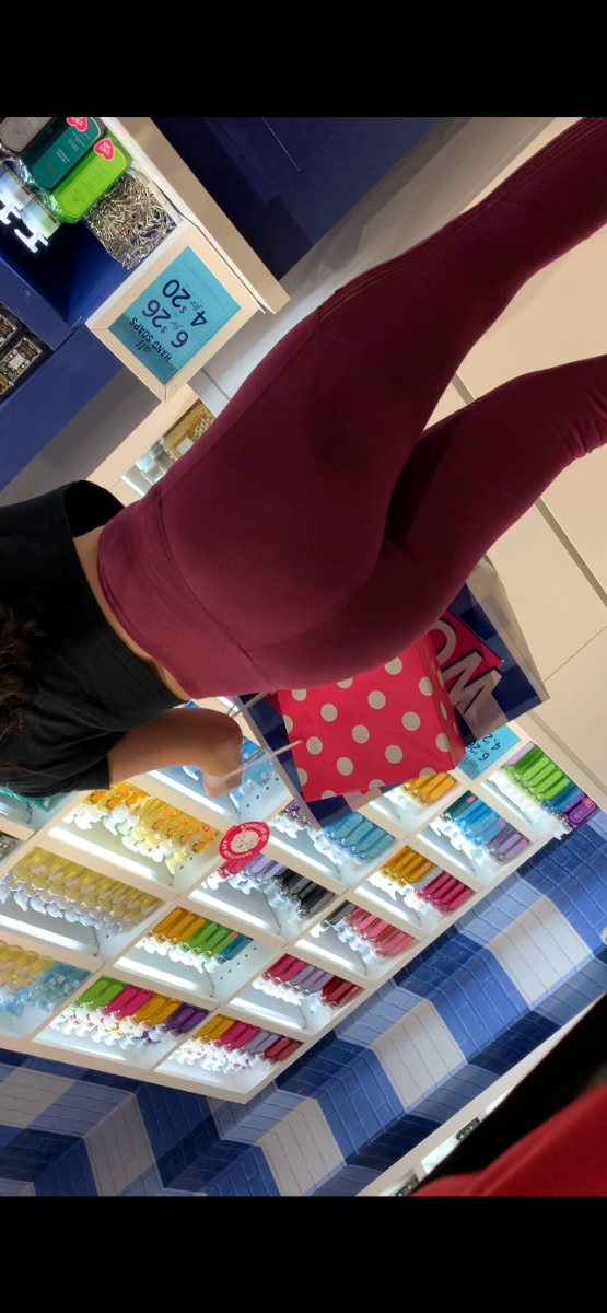 Brunette Teen Bend Over Candid Pictures Thecandidforum Online Beautiful Girls In Videos